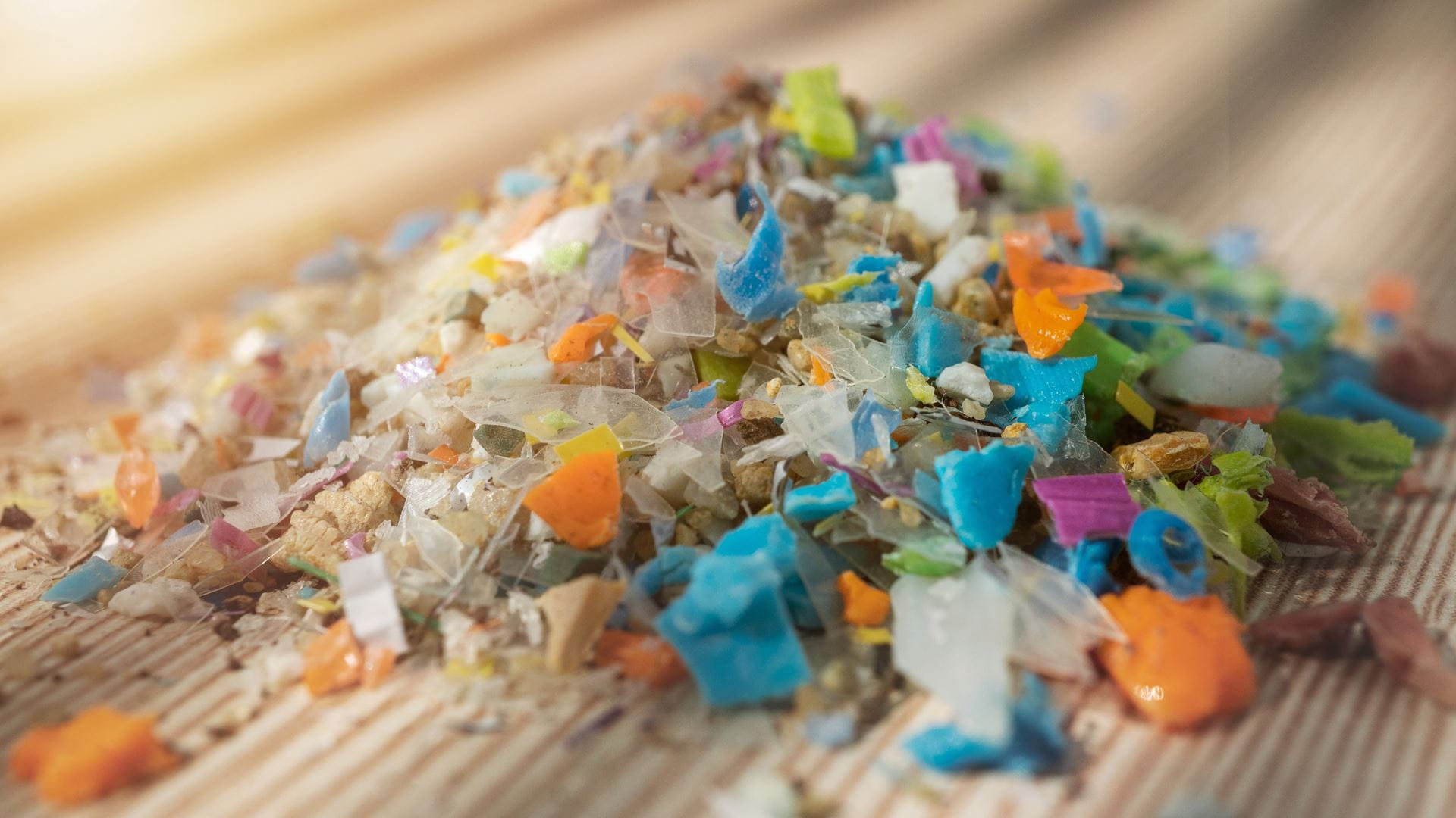 What are microplastics and how to remove microplastics from water